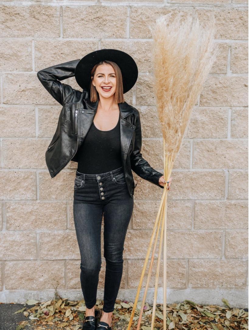 Tall Pampas Grass — Friday Flowers Gilroy